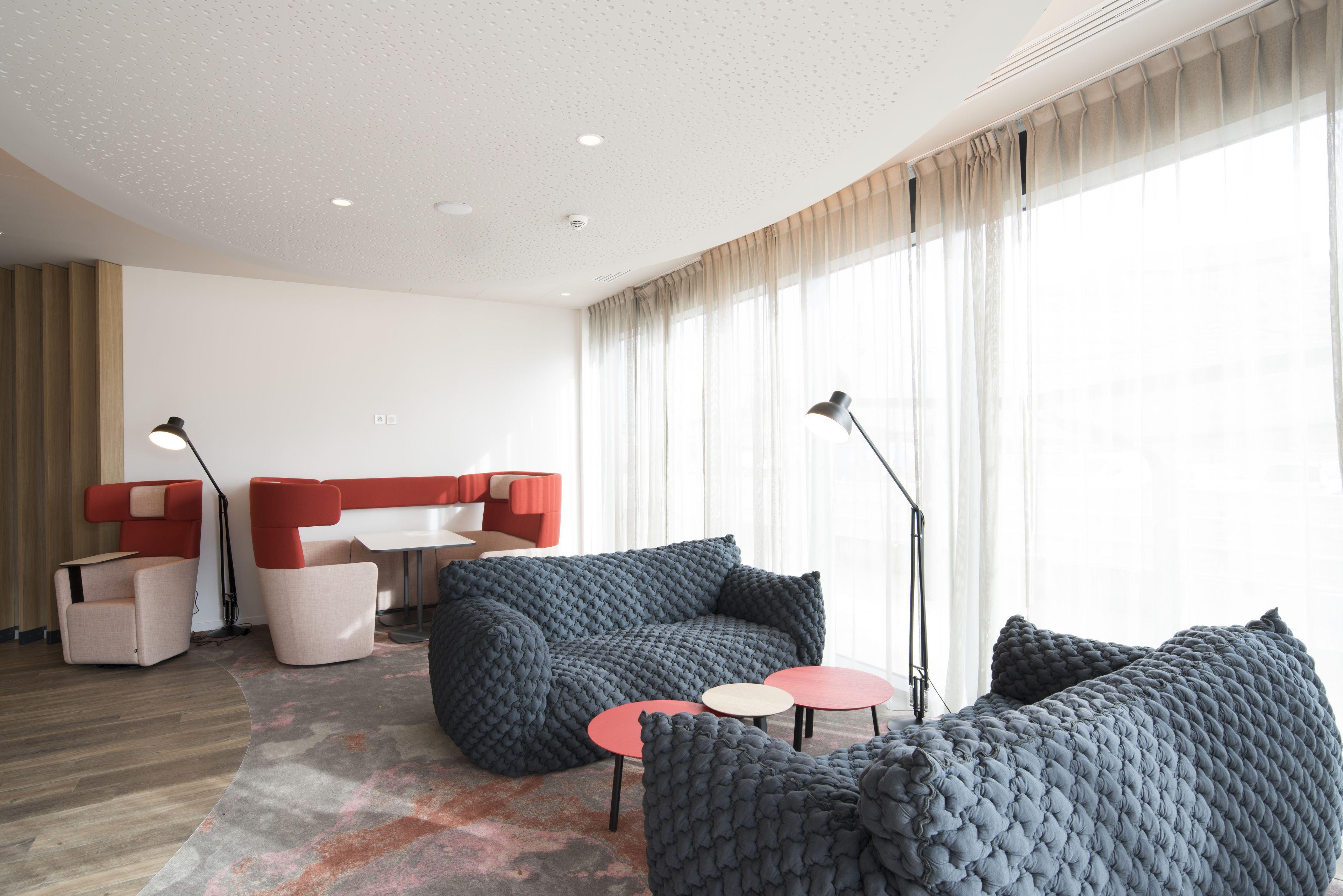 Hotel Inn Express - Paris - Cdg Airport By Ihg Roissy-en-France, France ...